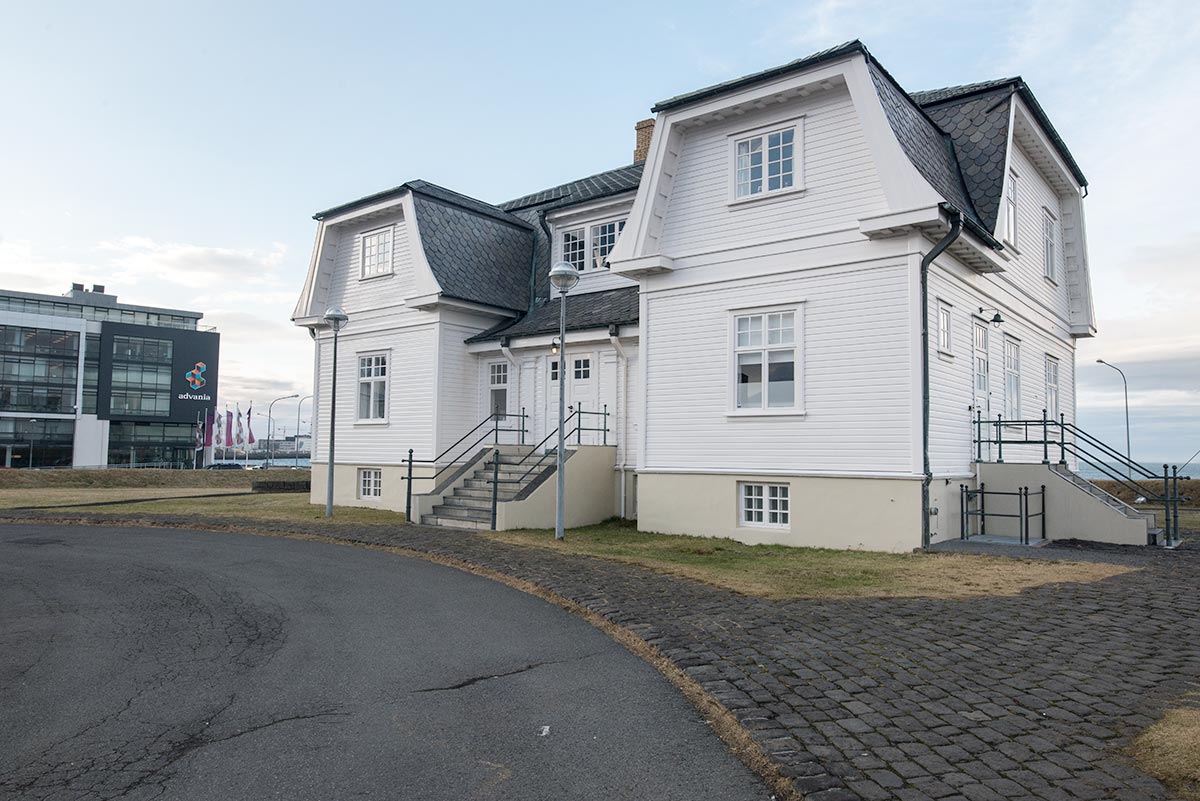 Höfði - Iceland The Beautiful