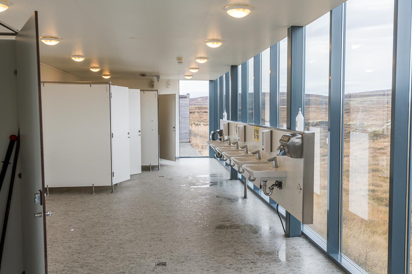 parking with toilet Hakið - Iceland The Beautiful